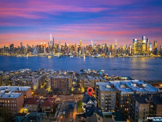 859 Boulevard E, Weehawken, NJ 07086