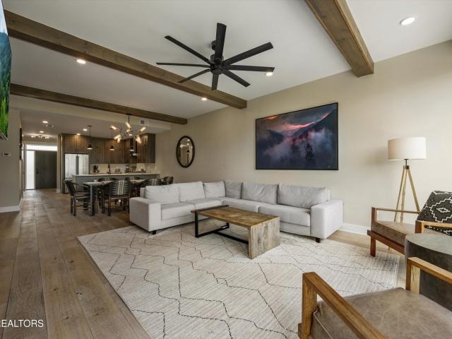 855 Campbell Lead Rd 305