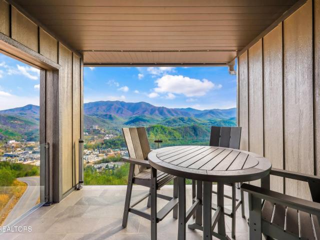 855 Campbell Lead Rd, Unit 501, Gatlinburg, TN 37738 | MLS #1329 | Compass