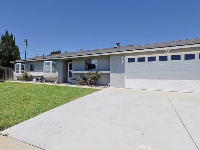 855 Crescent