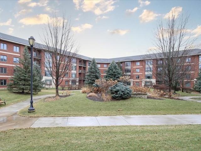855 E 22nd St Apt 304, Lombard, IL 60148