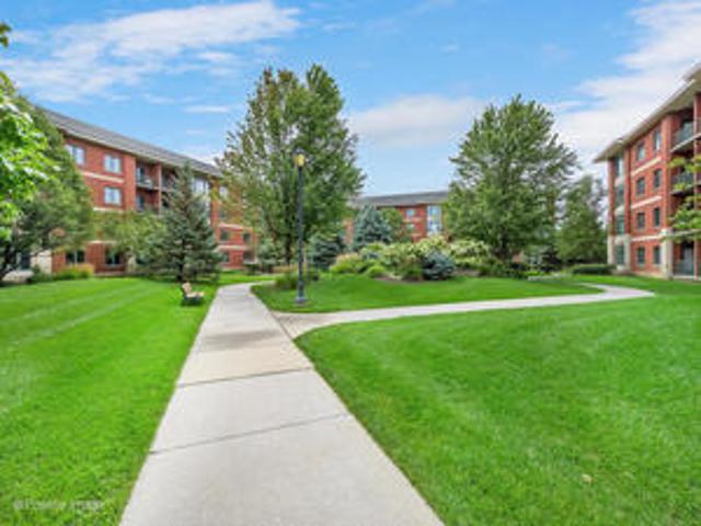 855 E 22nd St, Unit 202, Lombard, IL 60148 | MLS #12609 | Compass