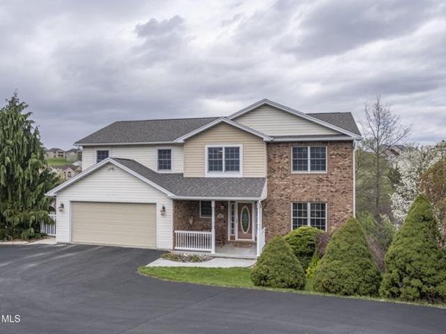 855 Fox Chapel Dr, Duncansville, PA 16635