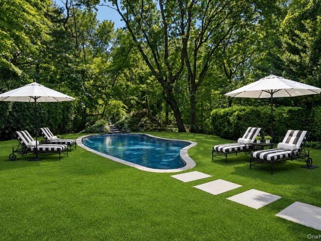 855 Orchard Lane