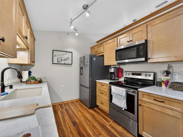 855 Lannon Ter, Unit 1502