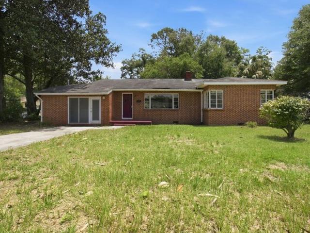 855 N Pearl St, Crestview, FL 32536