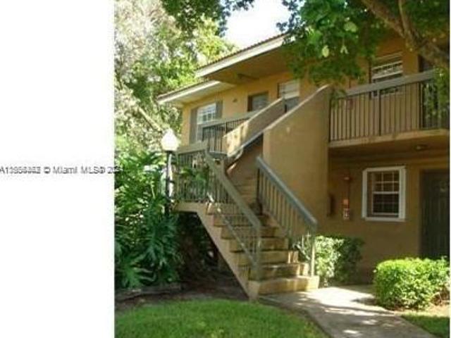 855 NW 103rd Terrace #201, Pembroke Pines, FL 33026