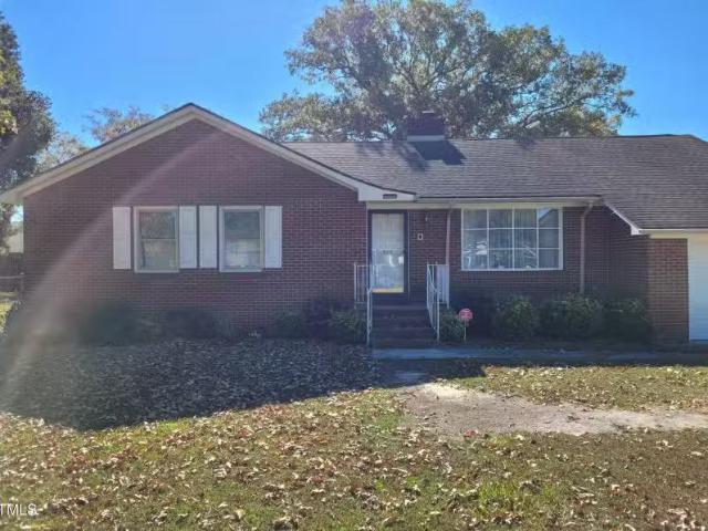 855 Spruce St, Lumberton, NC 28358 MLS 10060805