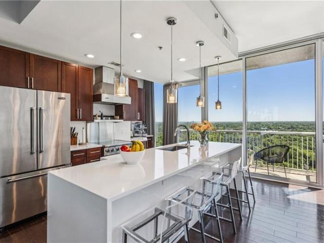 855 Peachtree Street NE 2013