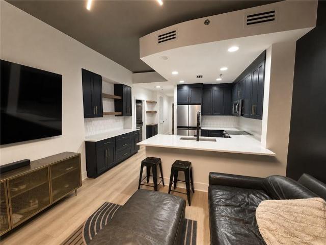 855 Peachtree Street NE 2210