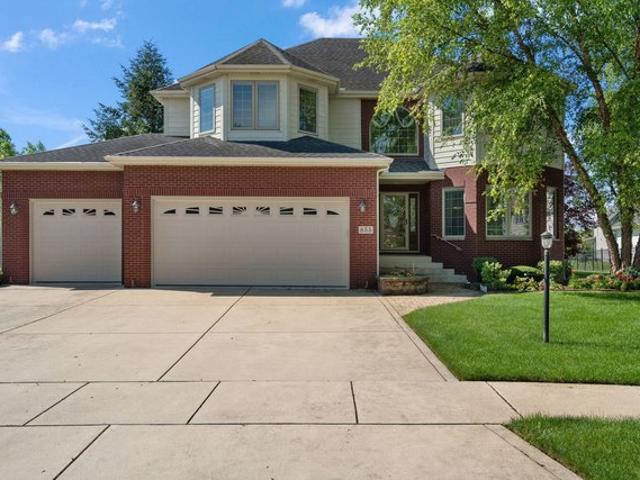 855 Pingel Pl, Crown Point, IN 46307