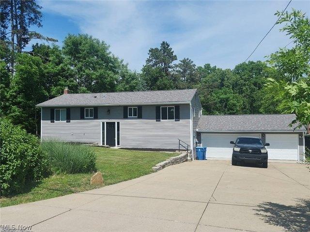855 Rothrock Cir, Copley, OH 44321