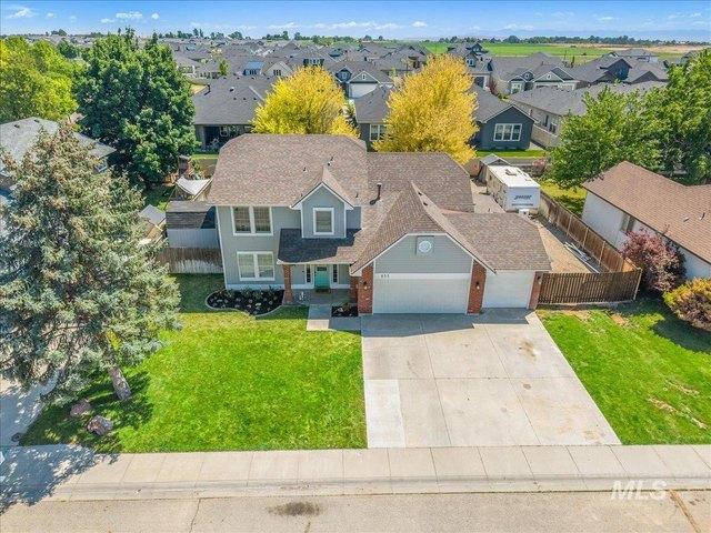 855 W Blue Downs St, Meridian, ID 83642