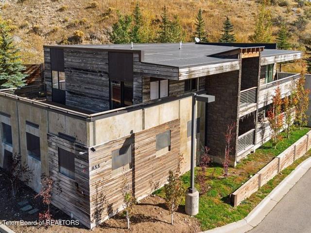 855 W Broadway Ave, Jackson, WY 83001
