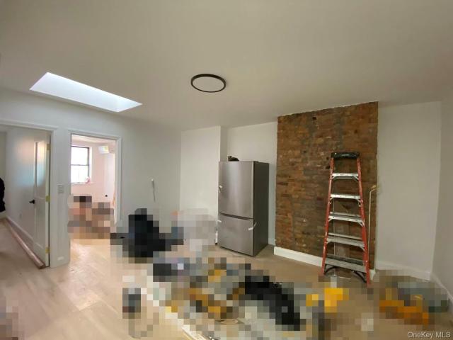 855 Wyckoff Avenue, Unit 1