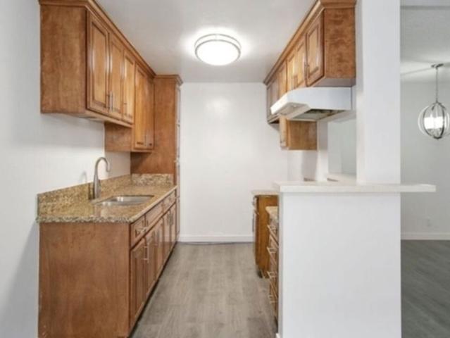 855 Victor Avenue 210
