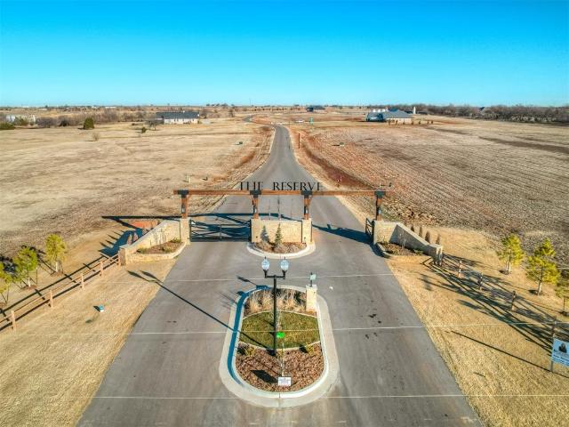 8565 NW 210th Road