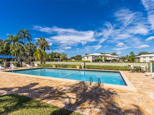 8566 Casa Del Lago Unit H, Boca Raton, FL 33433