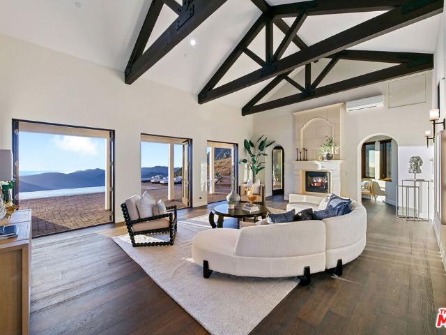 8567 Rd Mipolomol Road