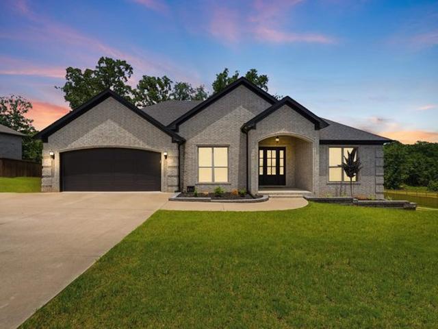 8568 Rapid Water Dr, Sherwood, AR 72120