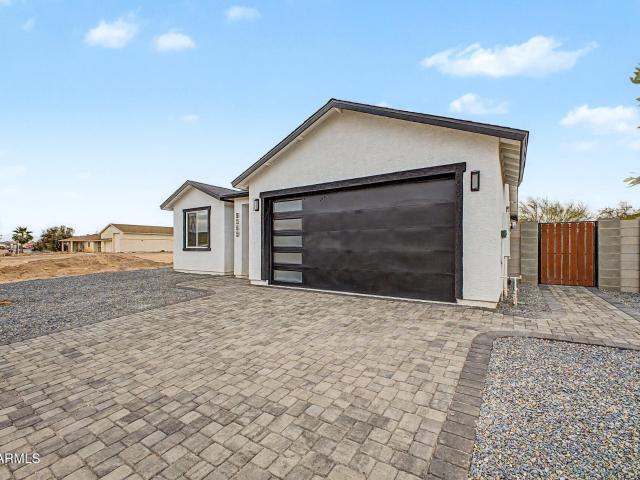 8569 w swansea drive