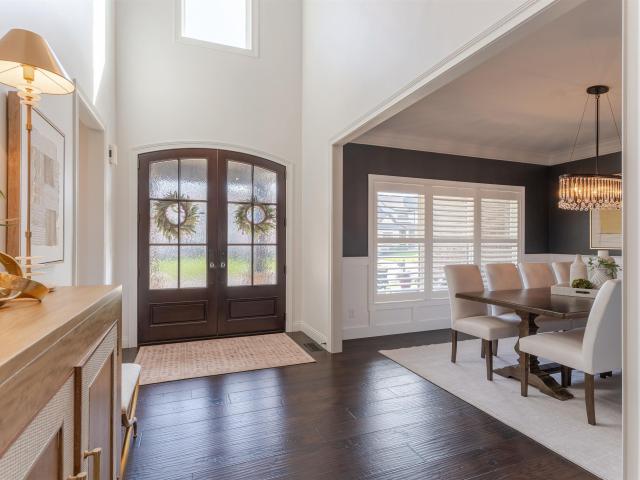 8560 Angel Drive
