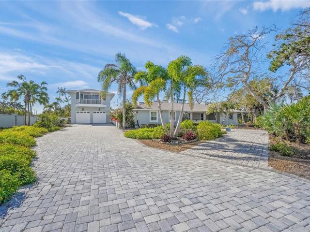 8560 Heron Lagoon Cir, Sarasota, FL 34242 | MLS #A4682