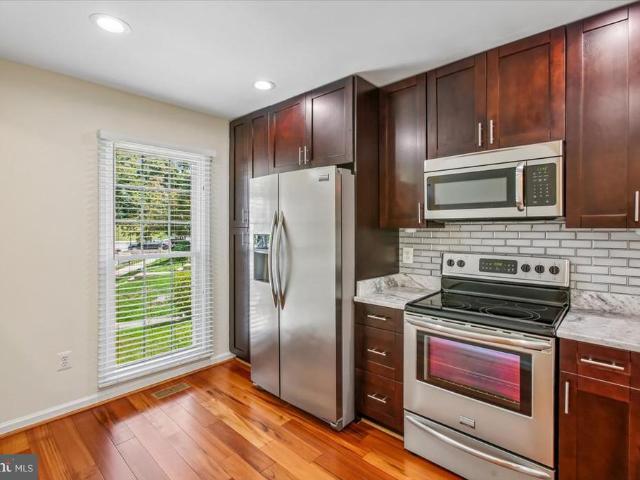 8562 Springfield Oaks Drive