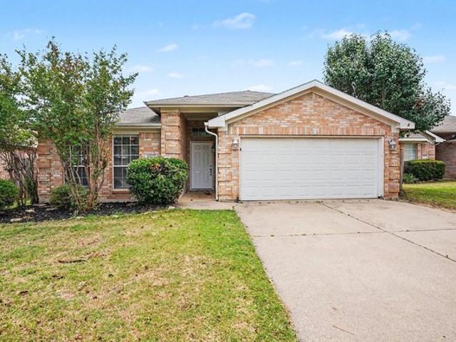 8563 Miami Springs Dr, Fort Worth, TX 76123