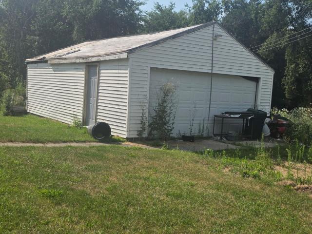 8563 Benton Road