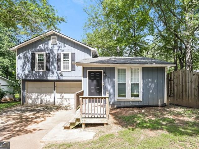 856 Betty Ln, Stone Mountain, GA 30083
