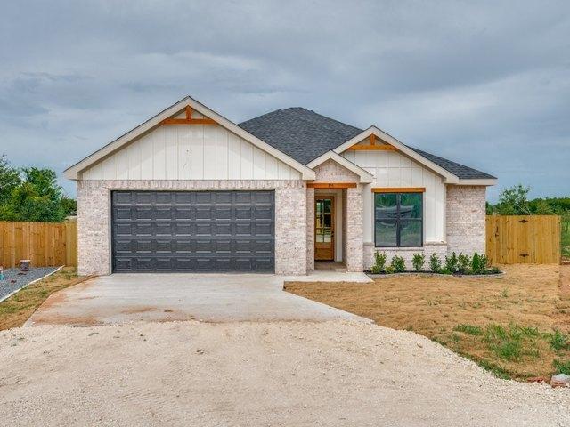 856 Buckboard Dr, De Leon, TX 76444