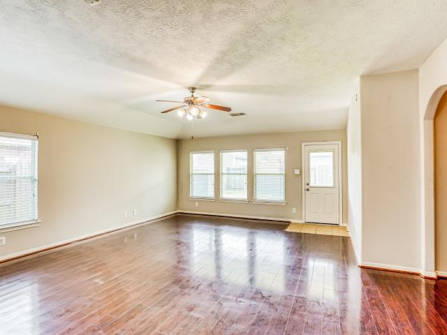 856 Grassy Knoll Trail