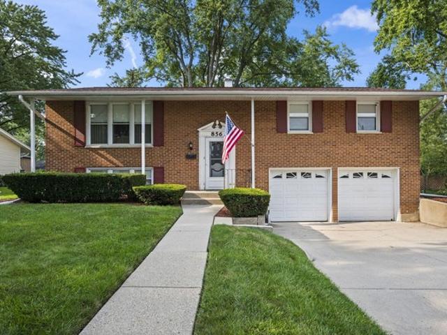 856 E Sayles Dr, Palatine, IL 60074