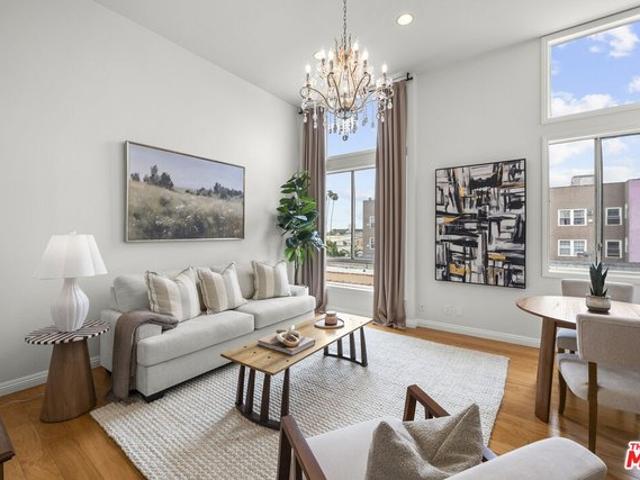 856 N Van Ness Ave Apt 6, Los Angeles, CA 90038