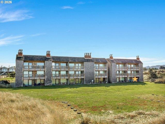 856 Neacoxie Blvd Unit 301, Gearhart, OR 97138
