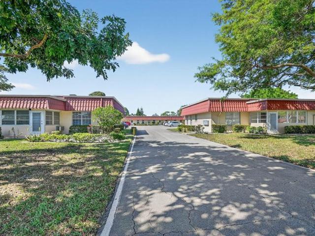 856 Salem Ln Apt A, Lake Worth, FL 33467