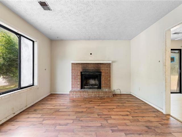 856 Pastel Drive SW