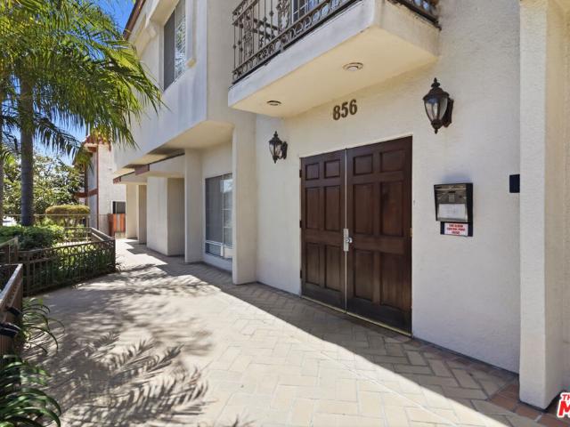 856 W Beach Avenue 16