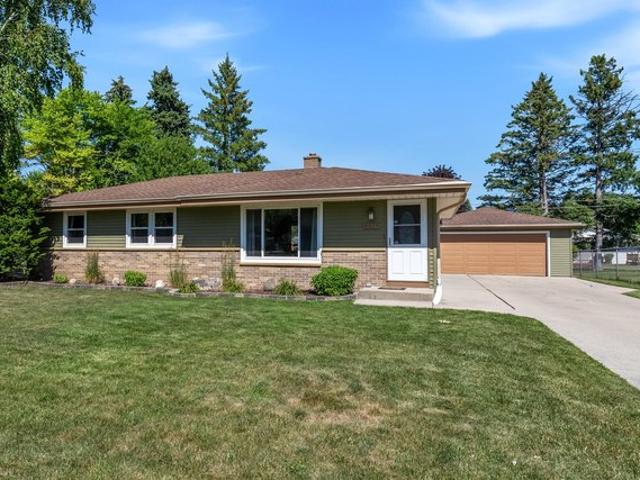 8574 N 59th St, Brown Deer, WI 53223