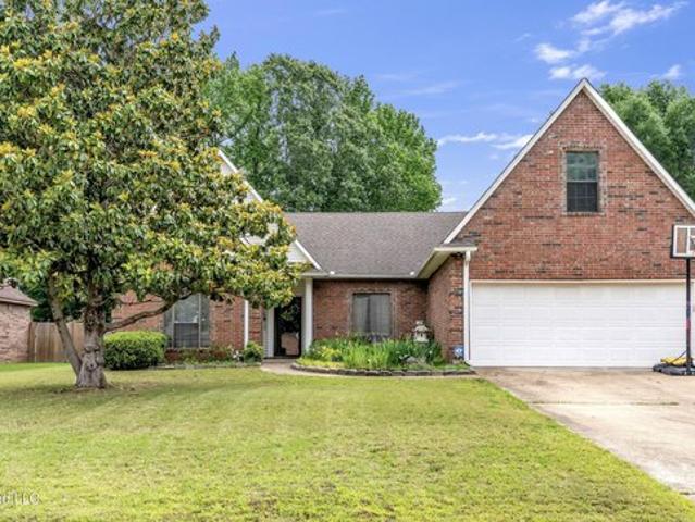 8574 Bell Brook Dr, Olive Branch, MS 38654