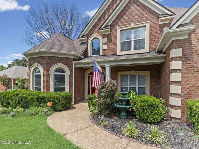 8576 Saddle Creek Drive