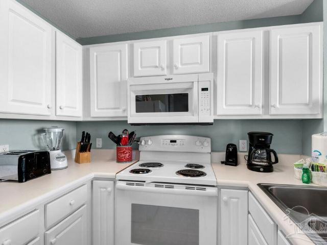 8577 Gulf Blvd, Unit 502, Navarre Beach, FL 32566 | MLS #667381