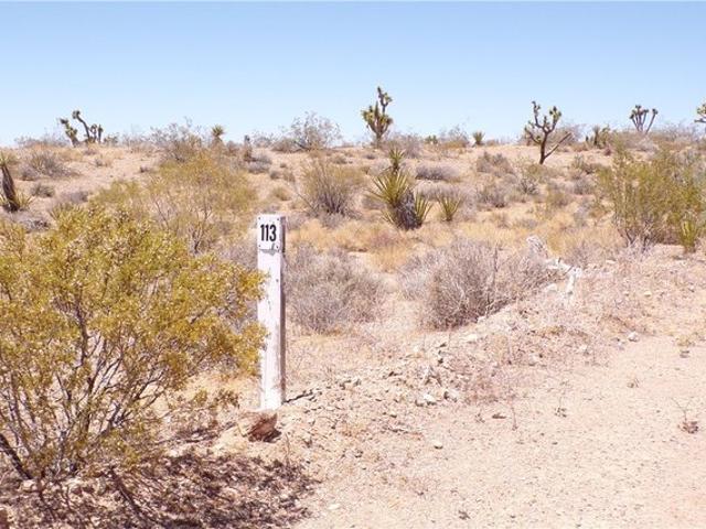 8577 W Indian Peak Dr, White Hills, AZ 86445