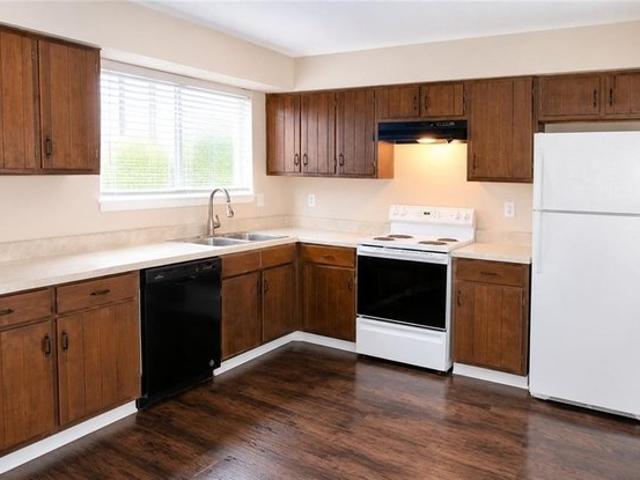 8579 Creekwood Way, Jonesboro, GA 30238