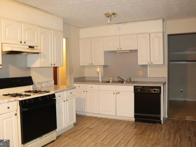 8579 Glenwoods Dr, Riverdale, GA 30274 | MLS #10620