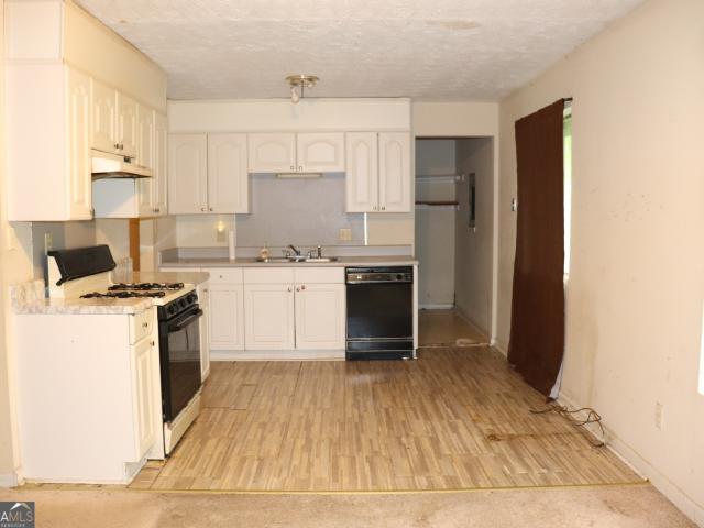 8579 Glenwoods Drive