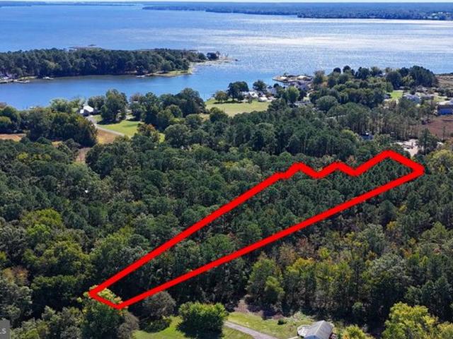 8570 Sunshine Ln, Broomes Island, MD 20615