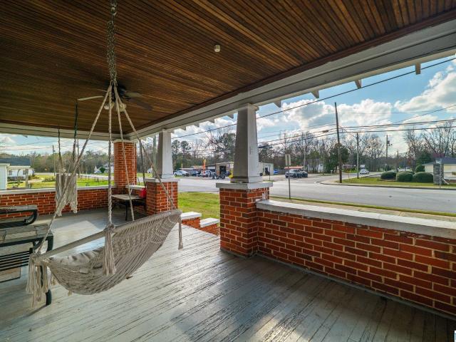 8571 Highway 31
