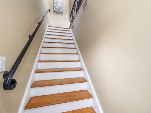 857 Avenue C